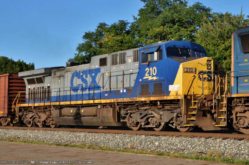 CSX 210